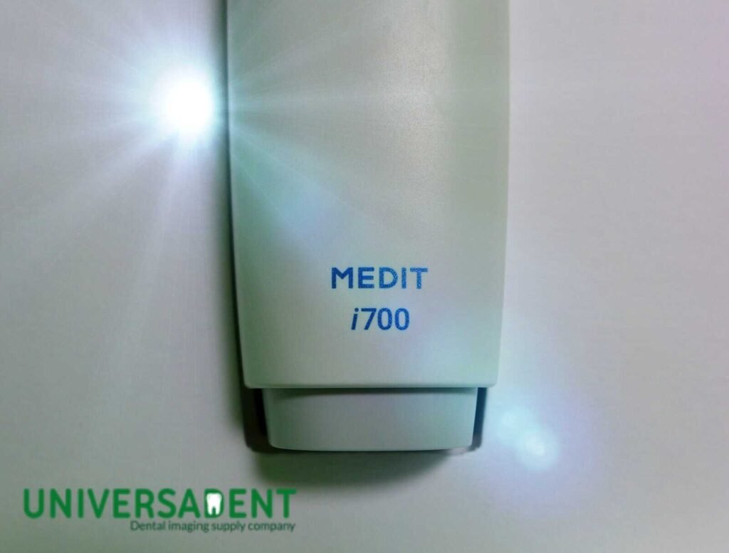 Medit i700 Intraoral Scanner | Universadent Inc